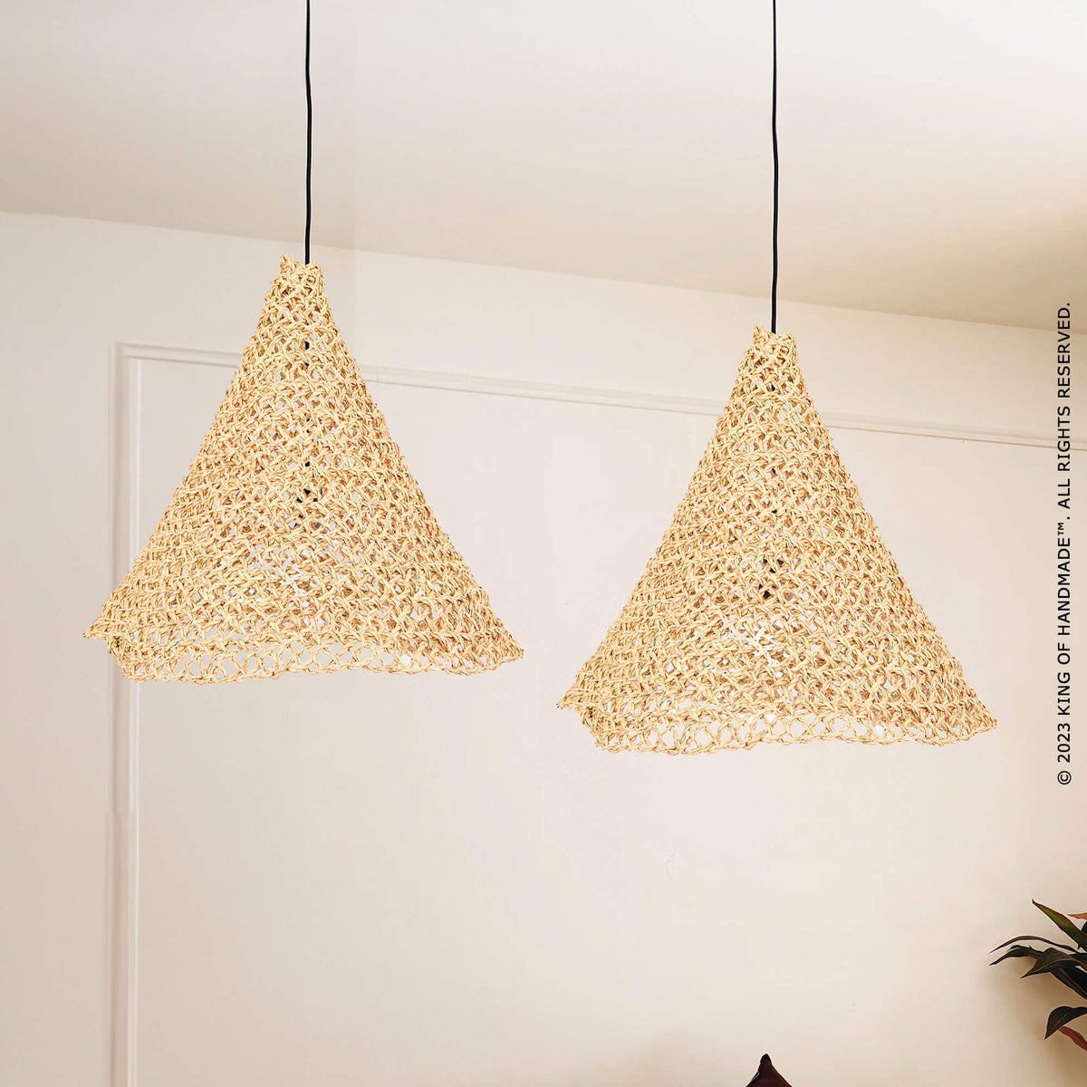 Rustic straw Lampshade Pendant Light - Straw Chandelier Luminaire Susp ...